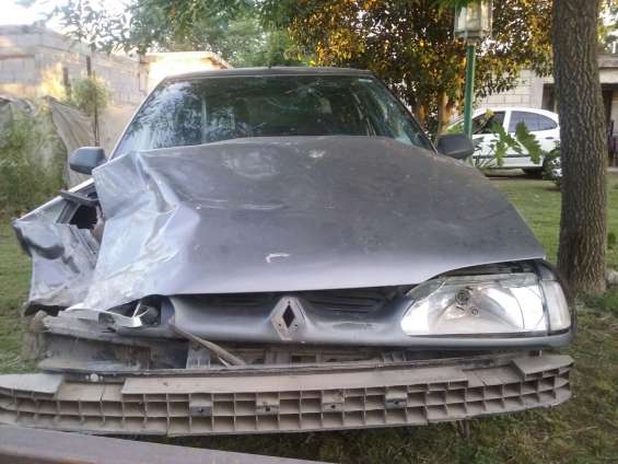 Auto chocado renault 19 en Alta Gracia - Autos | 2869