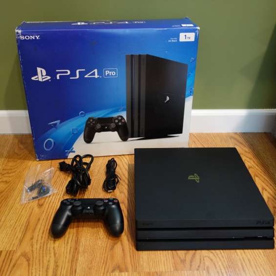 Original new sony ps4 pro for sale en La Dormida - Consolas y ...